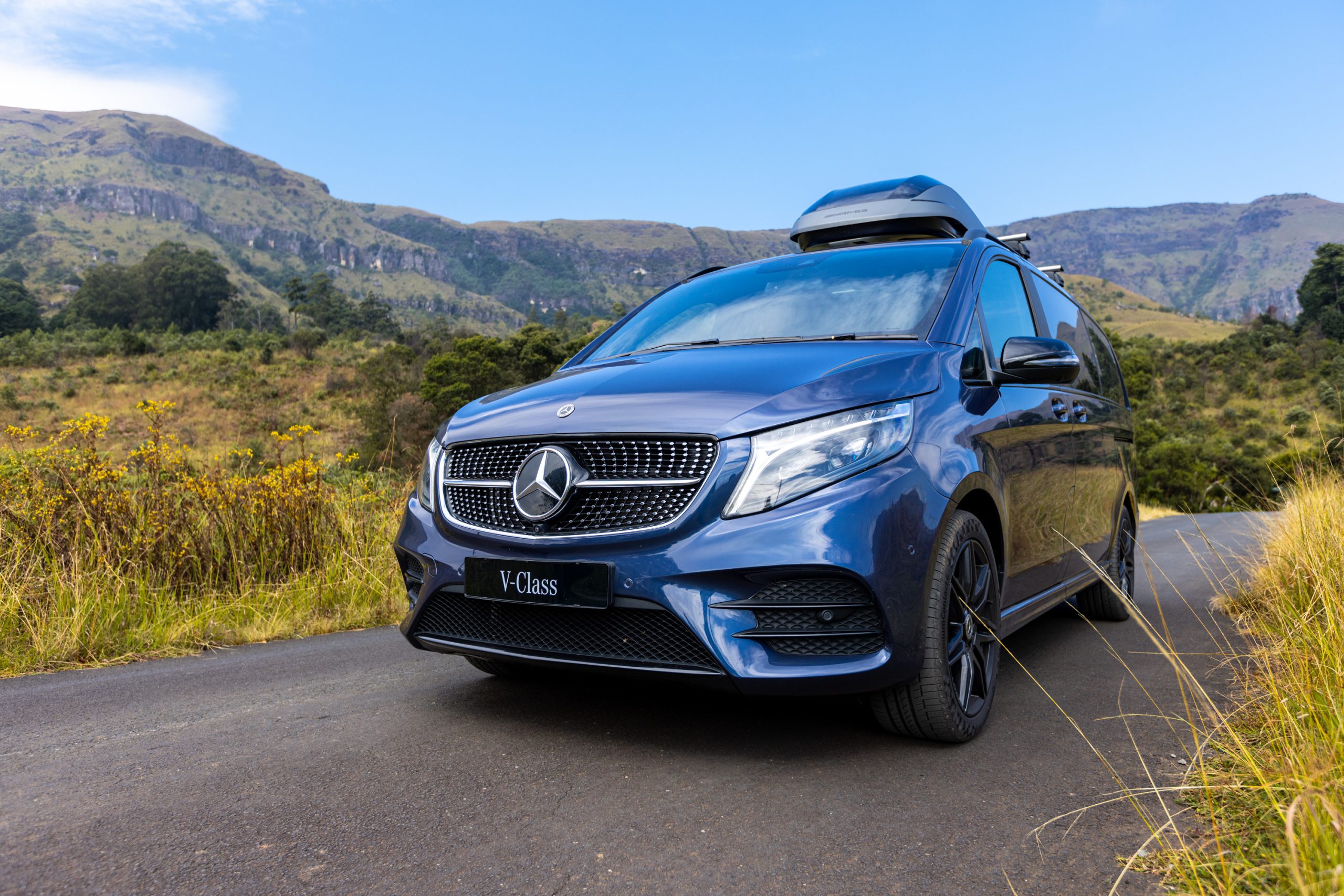 The Ultimate in luxury travel: Mercedes-Benz V300d Avantgarde AMG Line ...